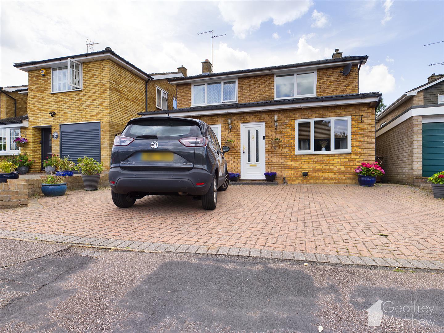 Buy Properties and Houses in Stevenage, Hertfordshire and Harlow, Essex